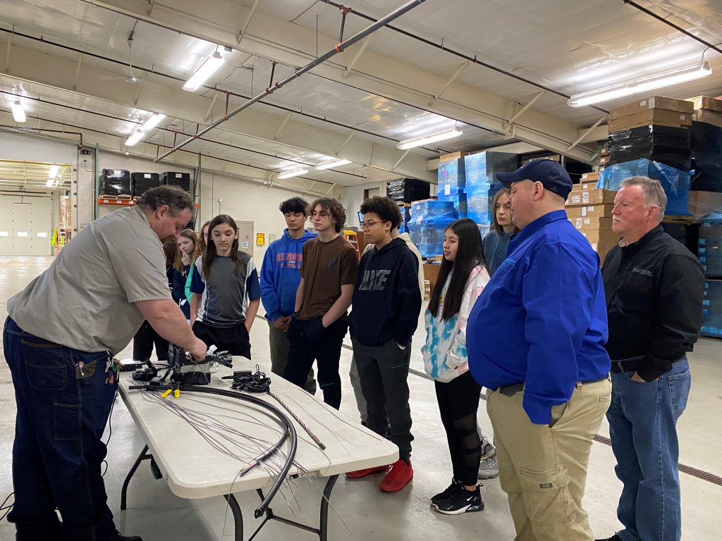 8th Grade Field Trip to SECV – Selinsgrove Area School District